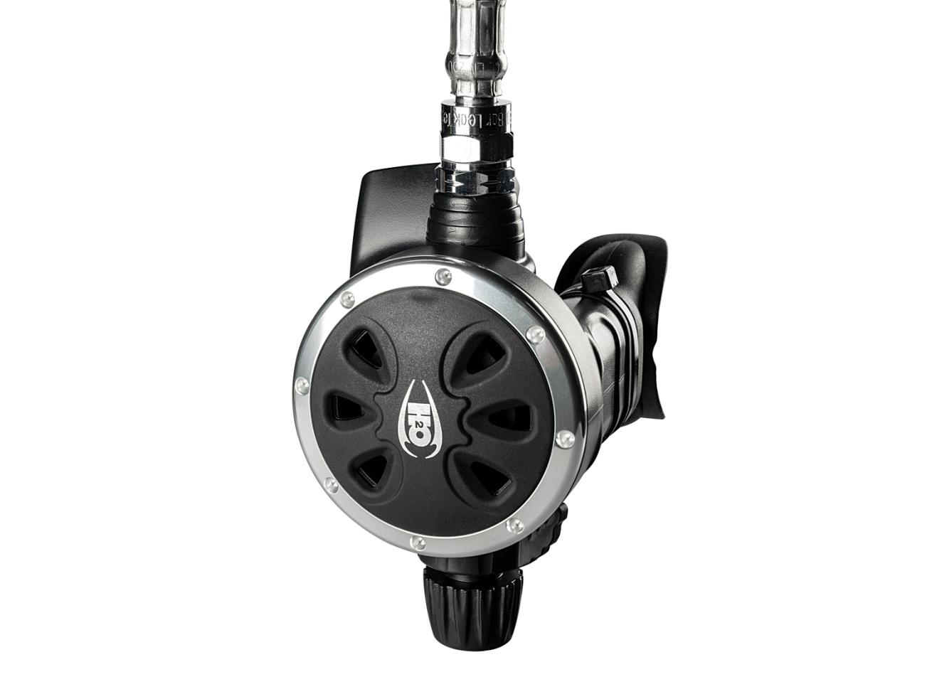 The Best Scuba Regulators of 2019 Reviewed | Scuba Diving