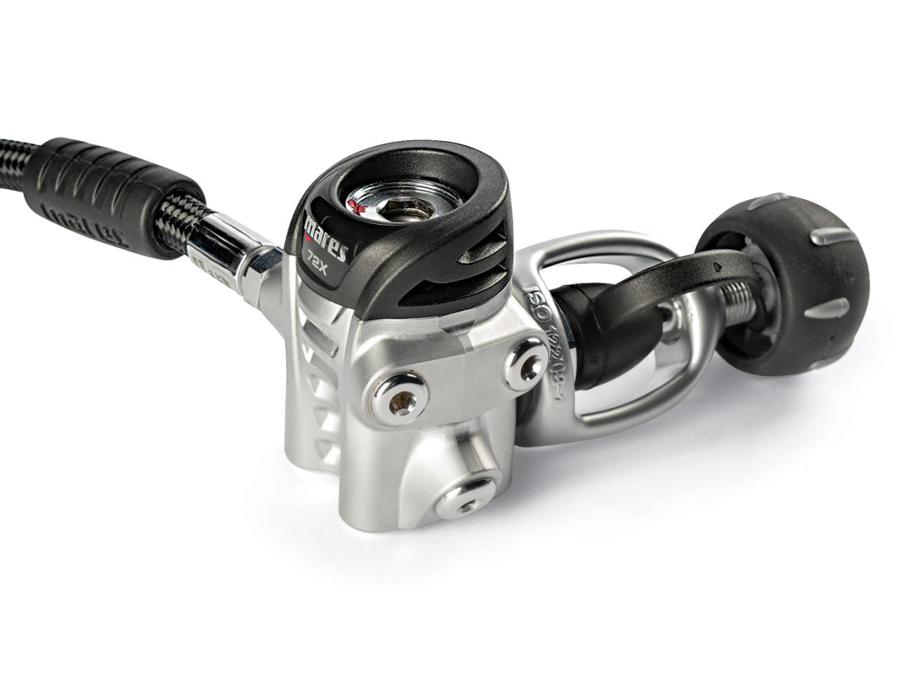 The Best Scuba Regulators of 2019 Reviewed | Scuba Diving