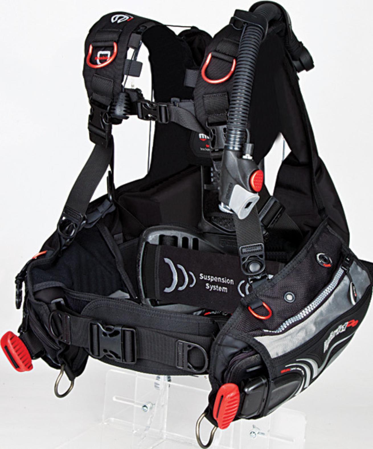 2011 ScubaLab BC Tests: Mares Hybrid | Scuba Diving