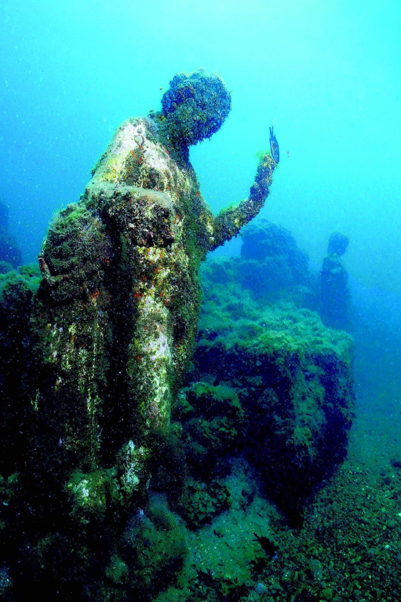 8 Unforgettable Photos of Some of the World's Best Dives | Scuba Diving
