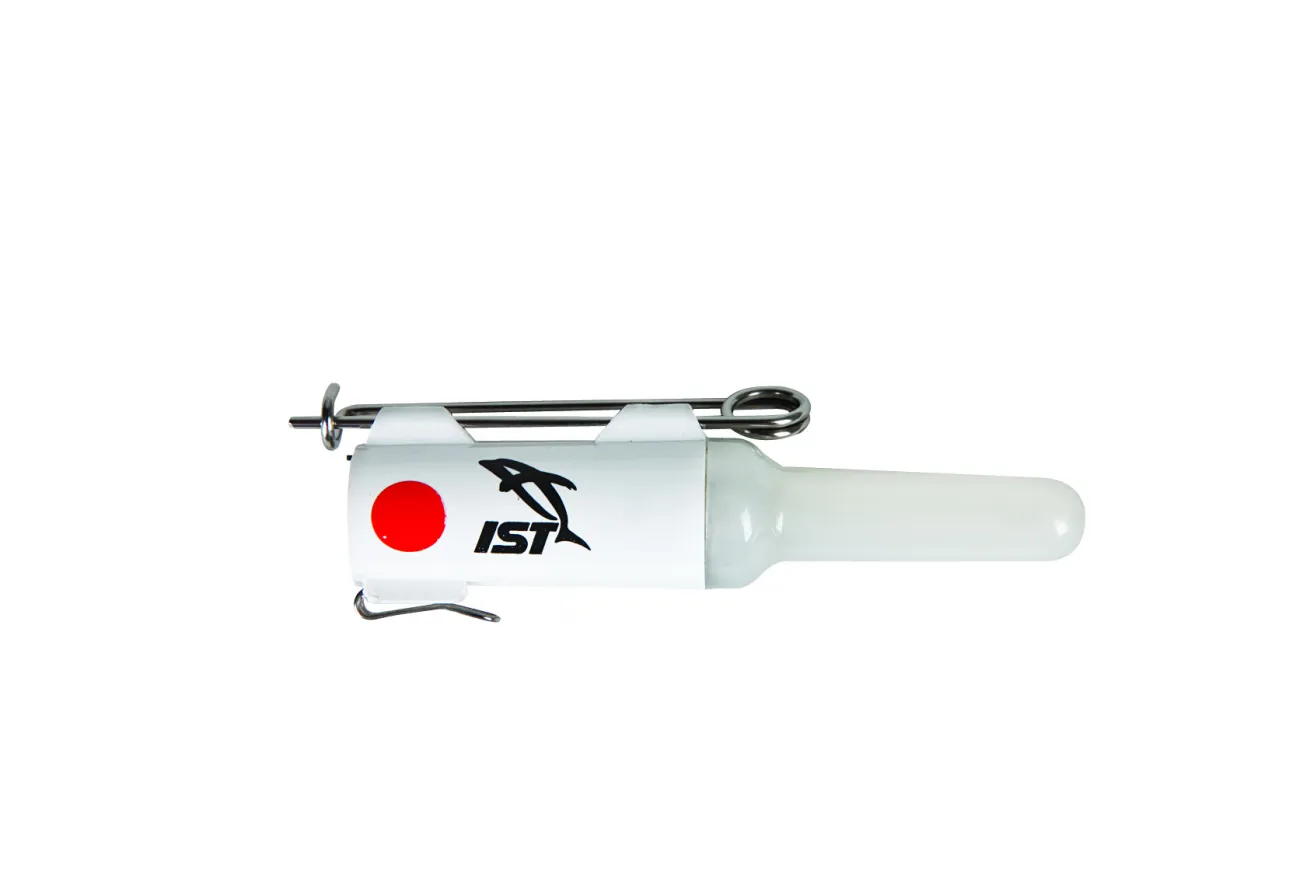26 Must-Have Tools for a Safe Dive | Scuba Diving