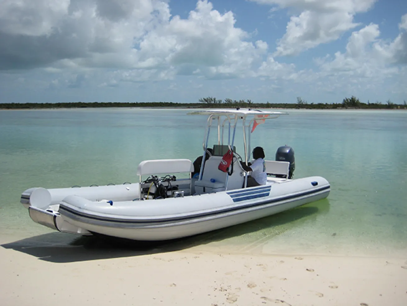 Deep Water Cay: Grand Bahama’s Virtually Private Diving | Scuba Diving
