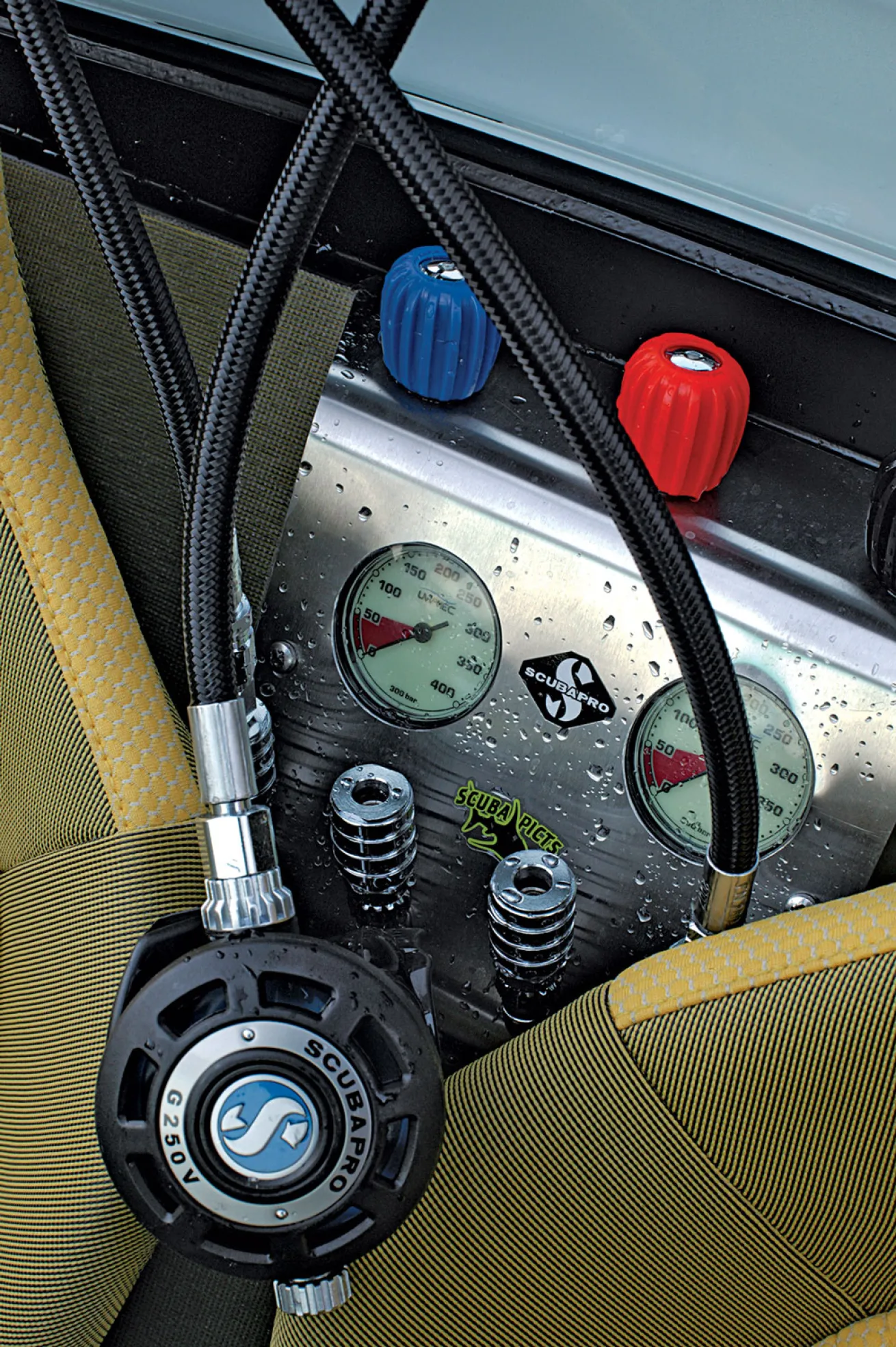 Car Inspired By James Bond Movies Drives Underwater | Scuba Diving