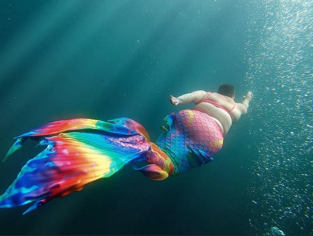 Learn to Swim Like a Mermaid in This PADI Specialty Course | Scuba Diving