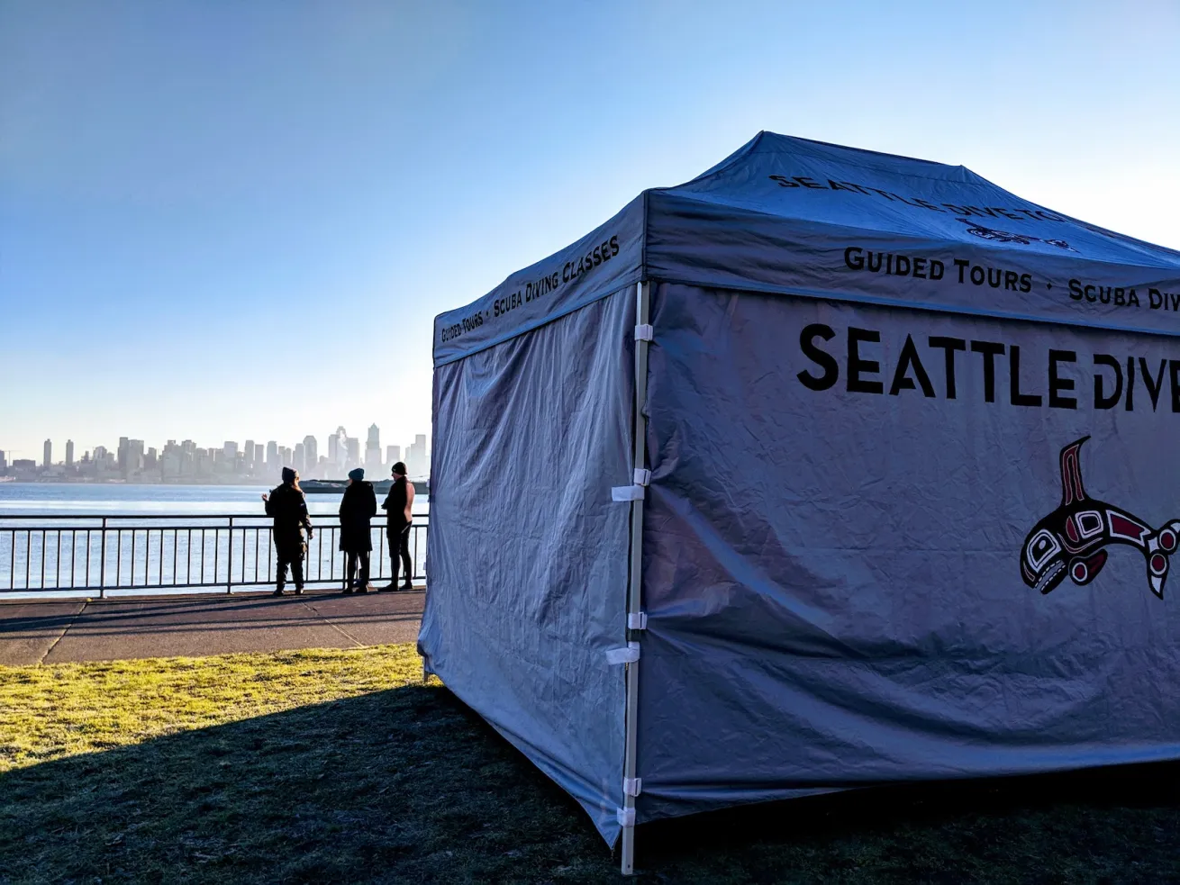 Mobile Dive Shop, Seattle Dive Tours, Brings Gear and Comfort Right to ...