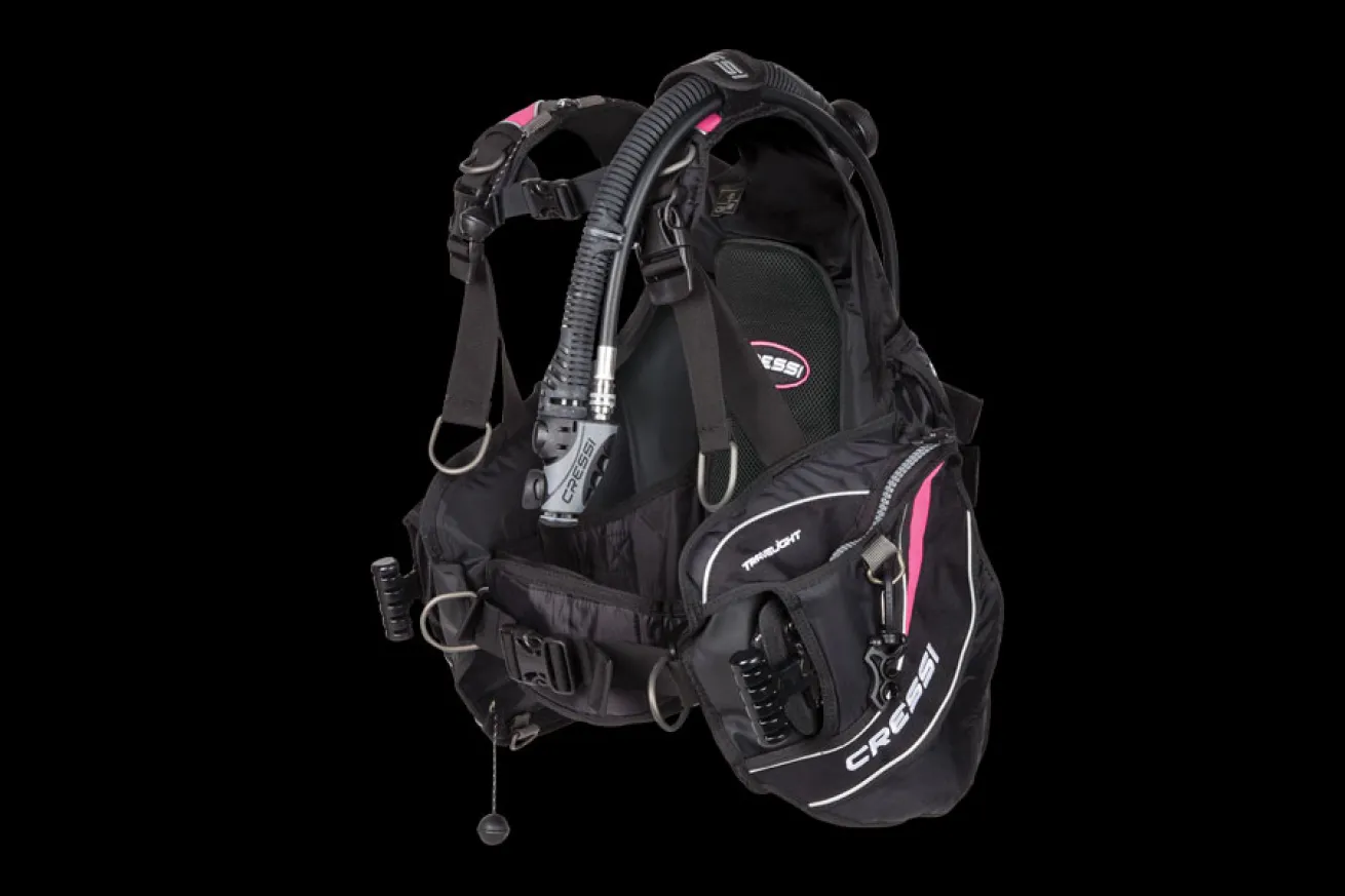 Best Travel BCs for Scuba Diving | Scuba Diving