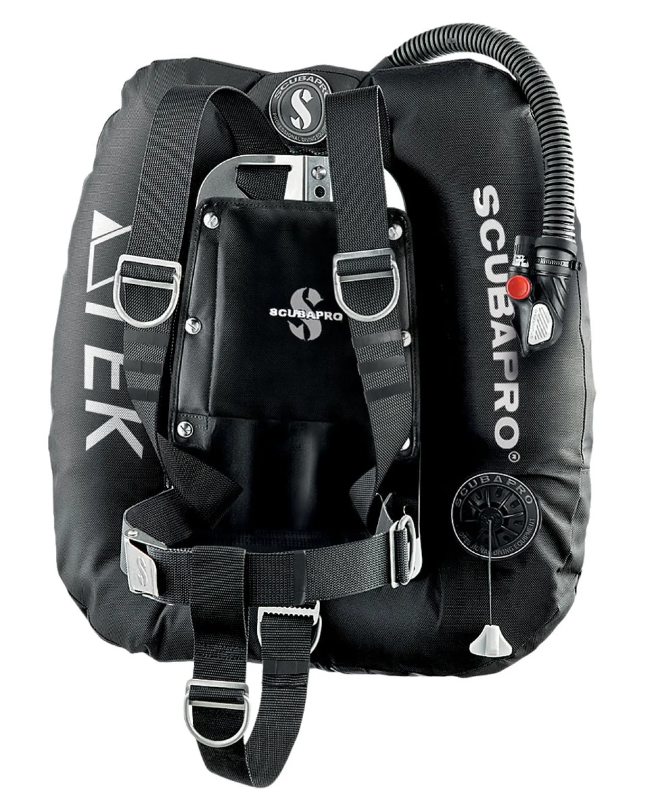 The Best Gear for Wreck Divers | Scuba Diving