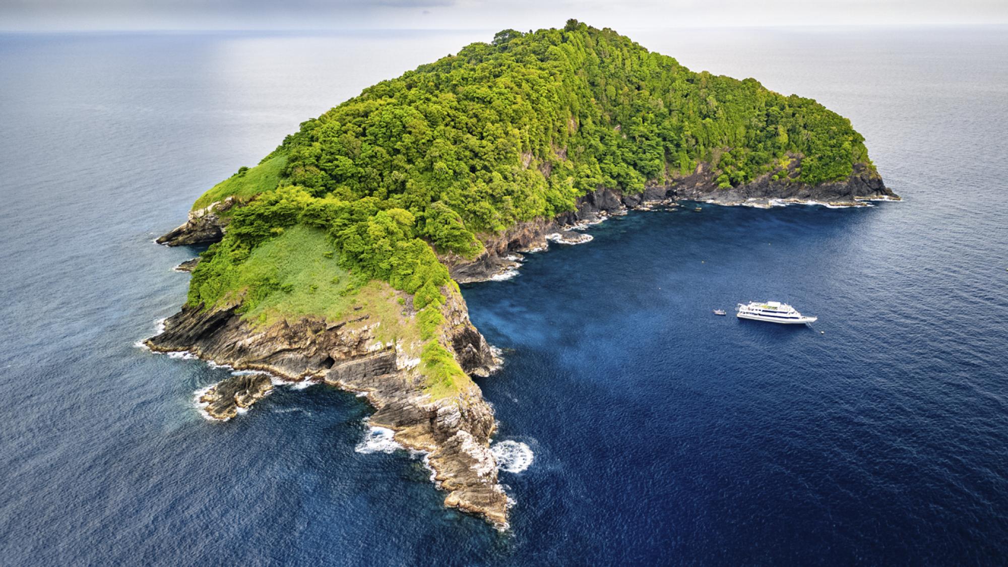 World's Best Scuba Diving Liveaboards | Scuba Diving
