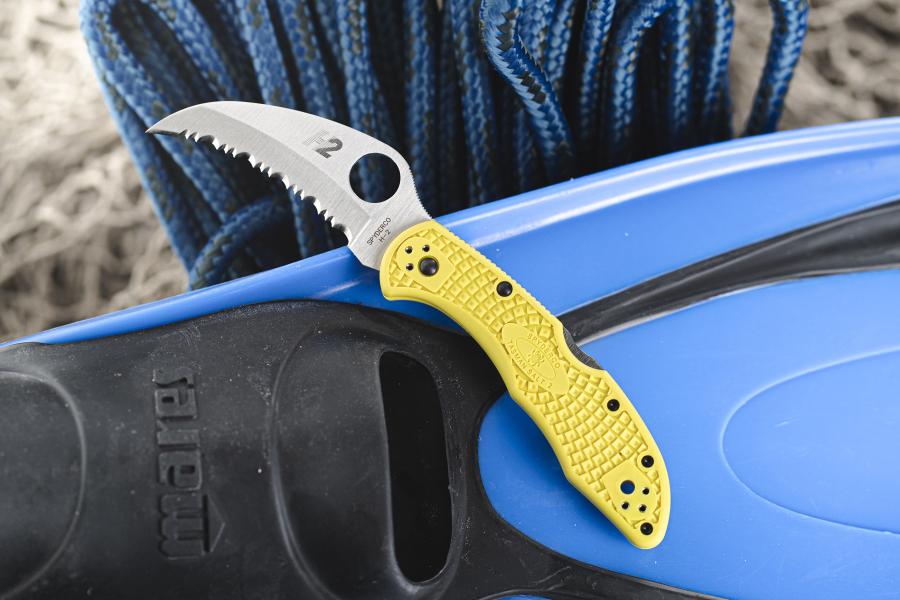 How to Choose a Dive Knife or Underwater Cutting Tool | Scuba Diving