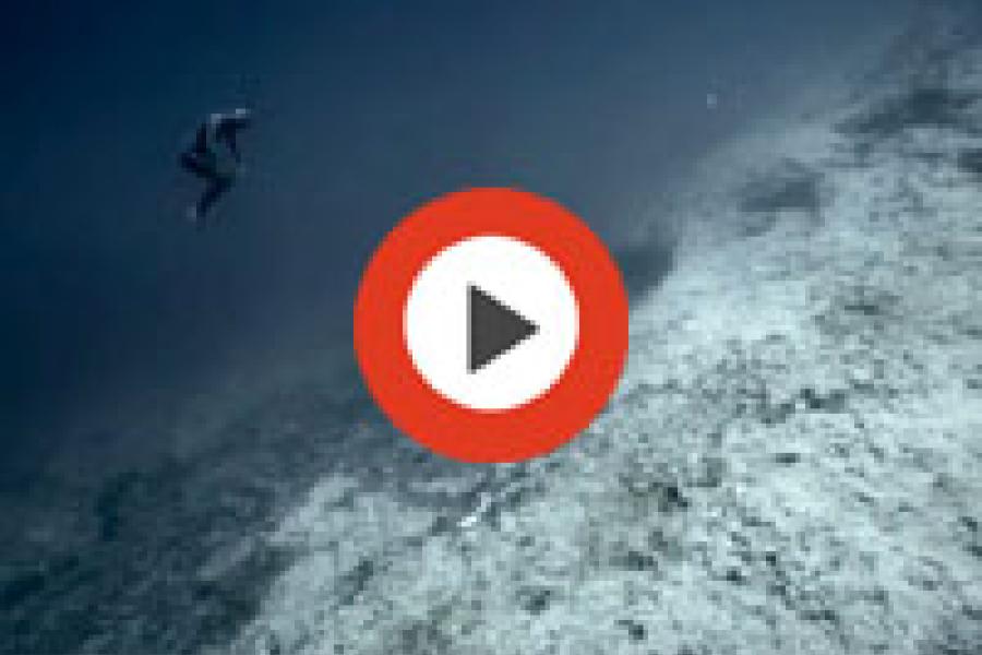 Video: Free Diving in Space | Scuba Diving
