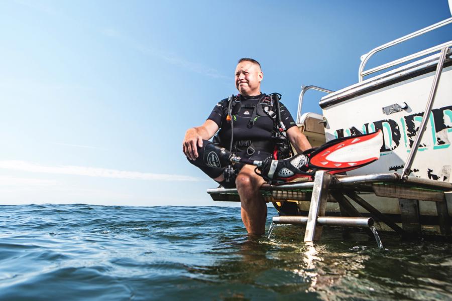 How Paul Zanelli Returned to Scuba Diving after Leg Amputation | Scuba ...
