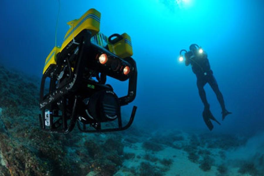 Robotic Dive Buddy Developed from Underwater Drones Aids Solo Divers ...