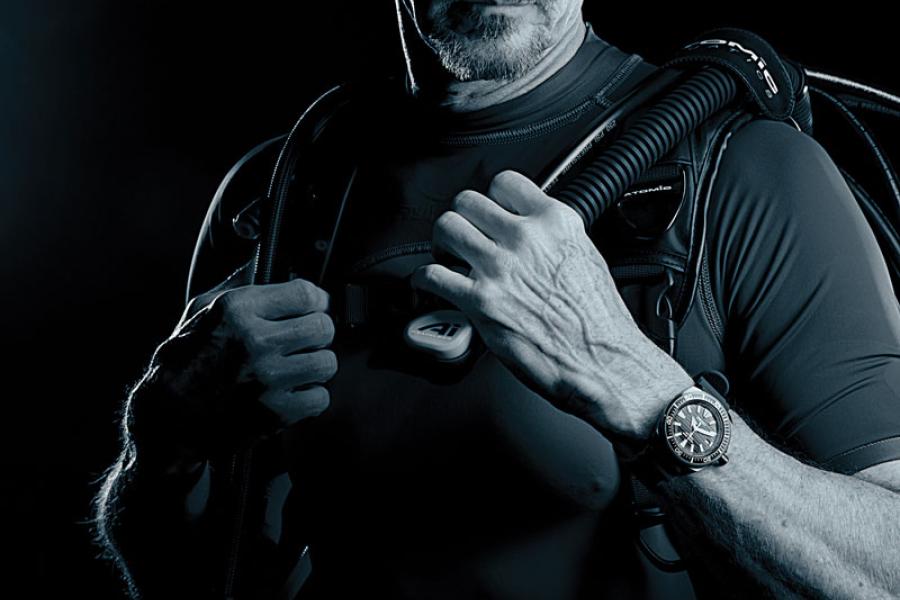 How to Choose a Dive Watch | Scuba Diving